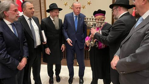 El presidente turco recibe a rabinos y promete normalizar los lazos con ...