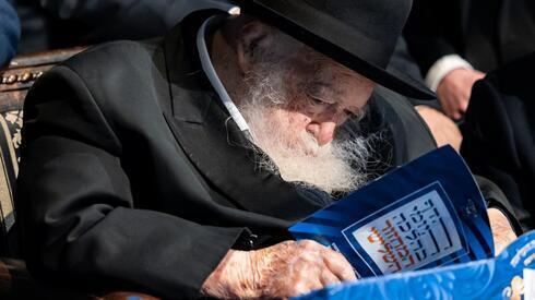 Falleció a los 94 años el destacado rabino ultraortodoxo Chaim Kanievsky